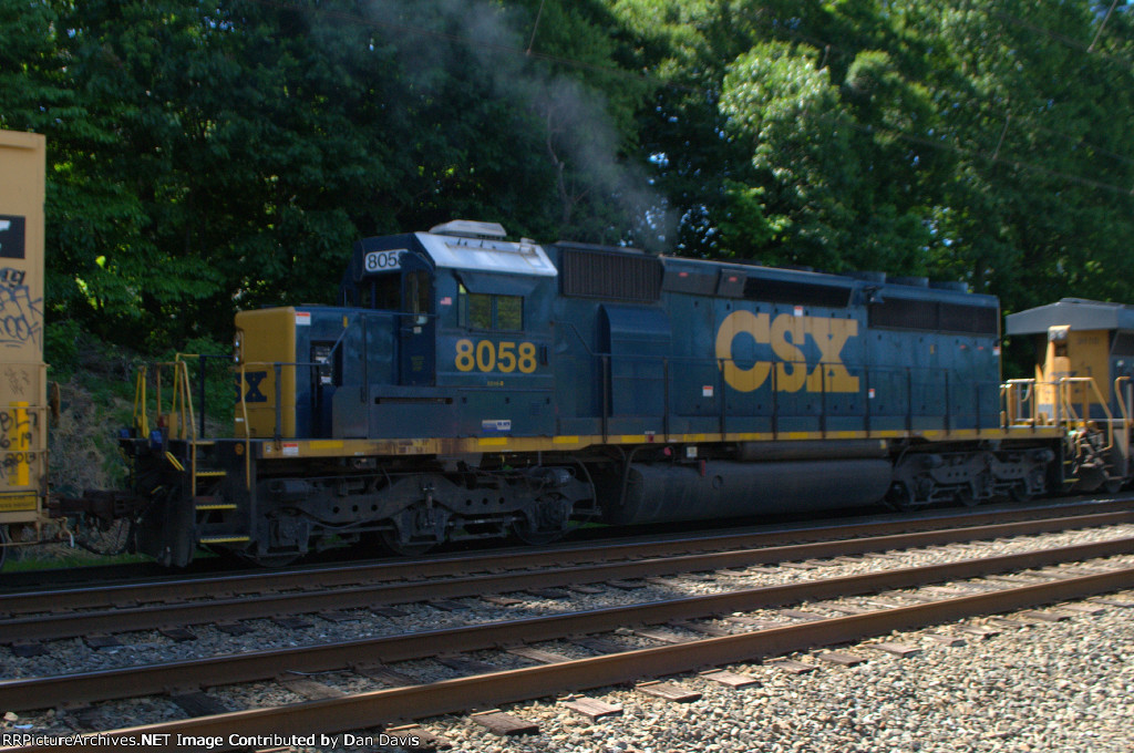 CSX SD40-2 8058 trails on Q439-06